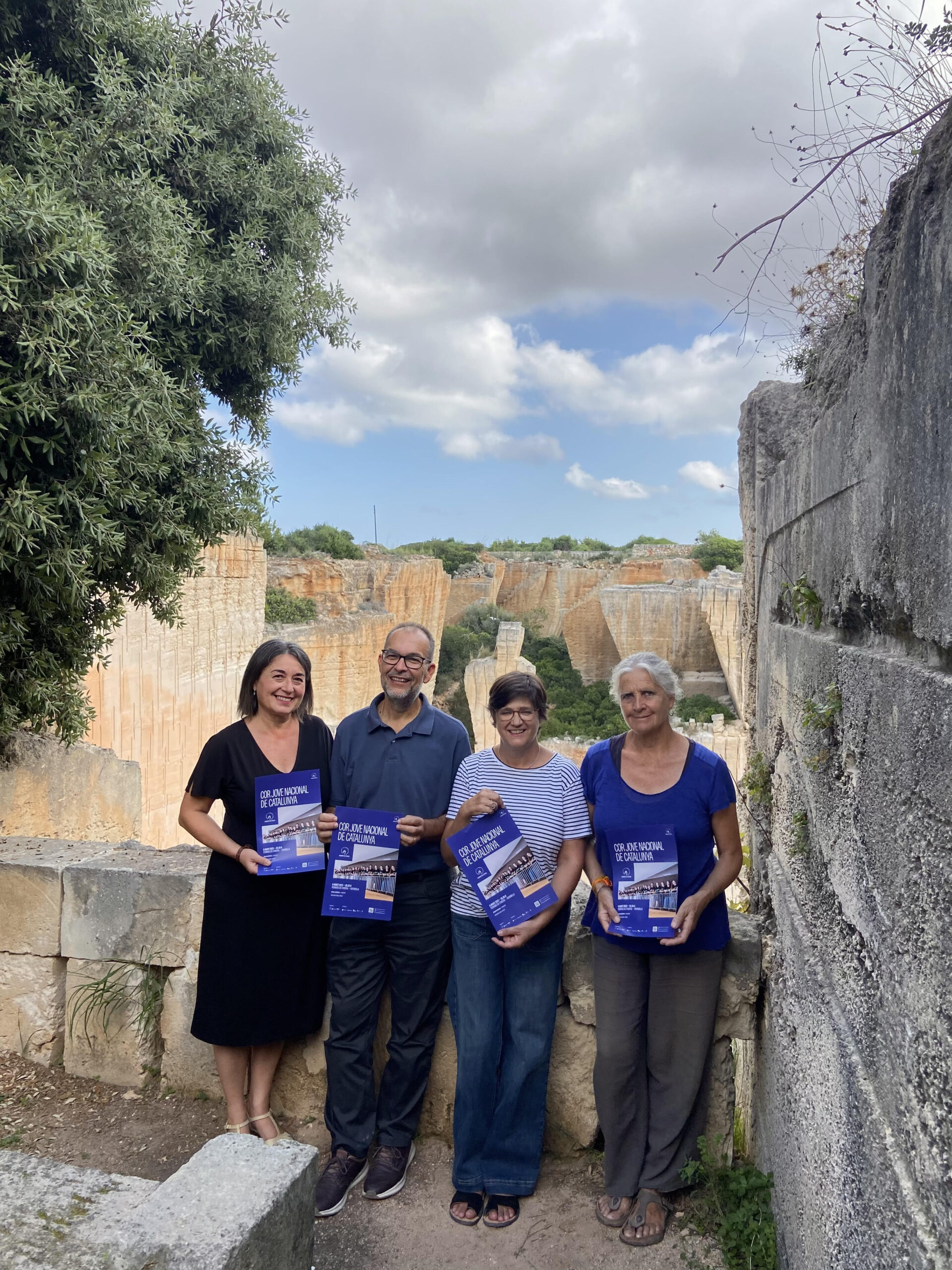 Donació de JJMM de Ciutadella i Líthica a Càritas Diocesana de Menorca